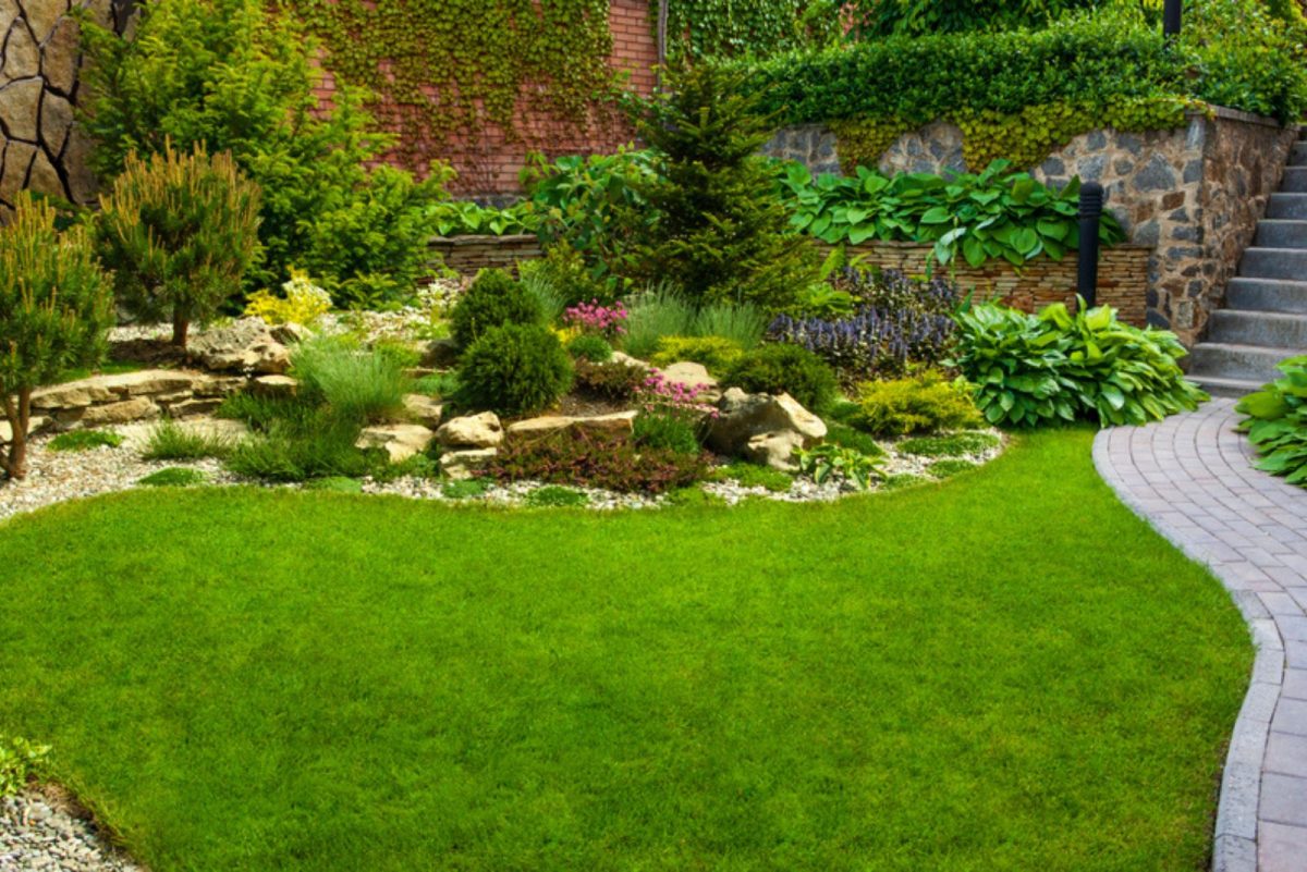 17 Easy DIY Landscaping Ideas And Styles To Spruce Up Your Yard