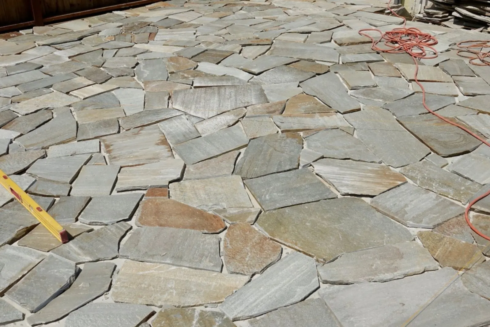 25 Brilliant Backyard Pathway Ideas That Engage The Senses