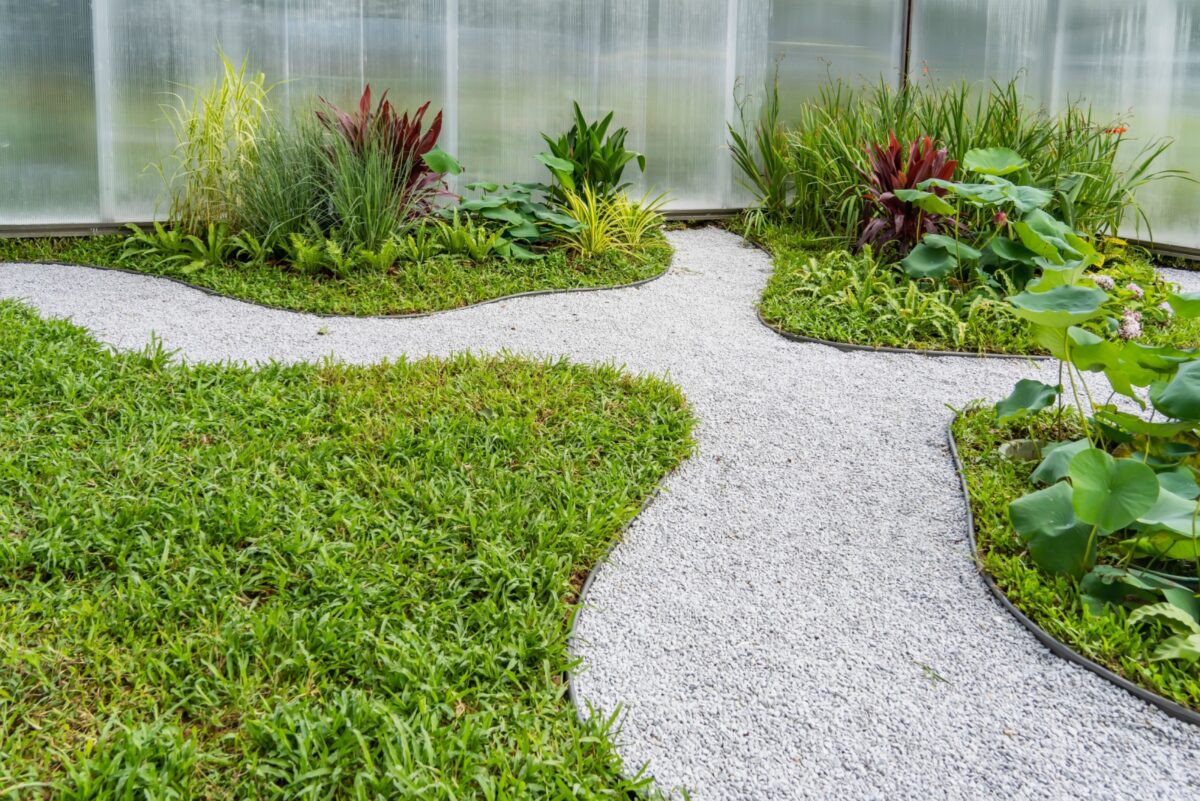 30 Amazing Backyard Pathway Ideas That Engage The Senses