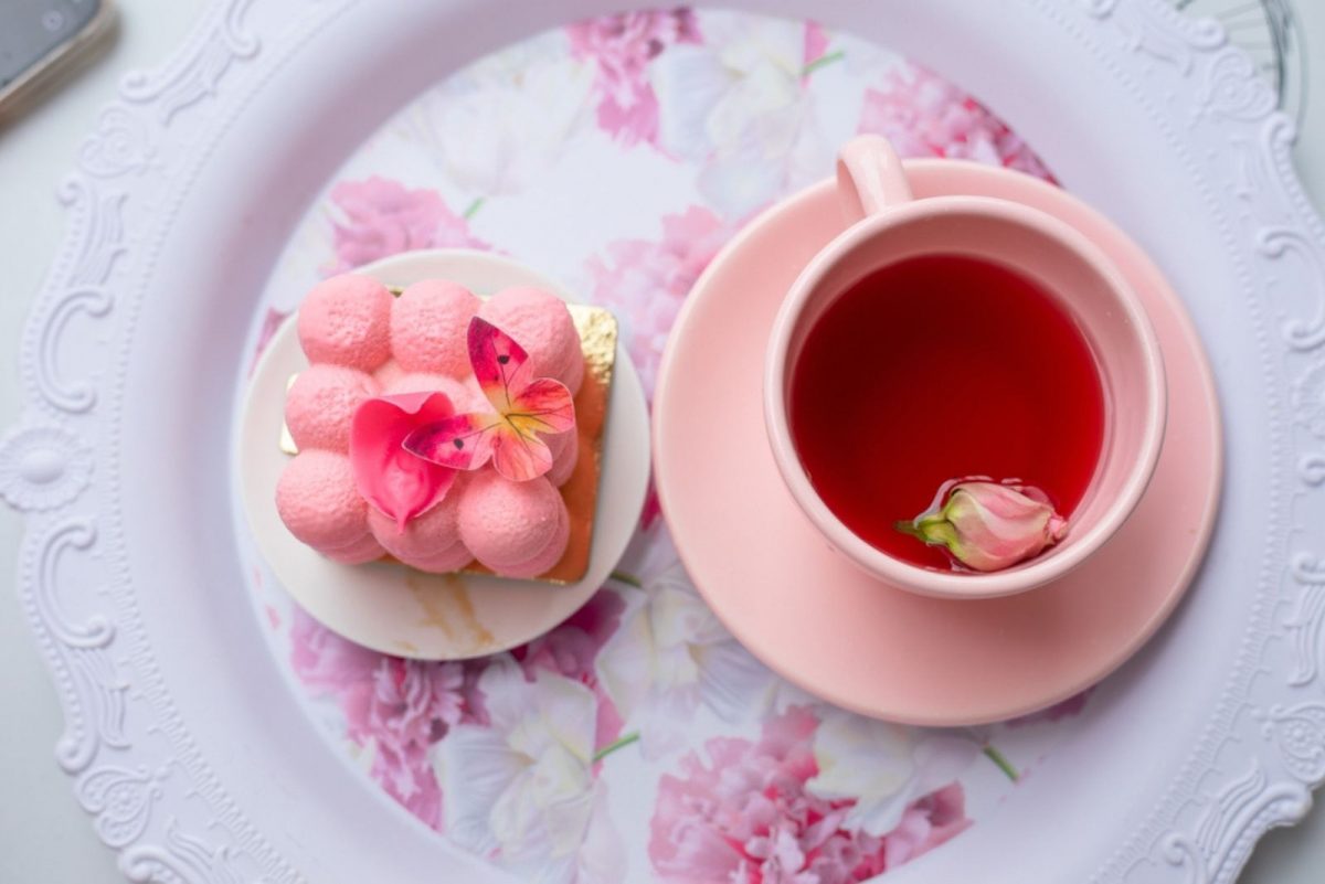 20 Edible Flower Recipes To Satisfy Your Taste Buds
