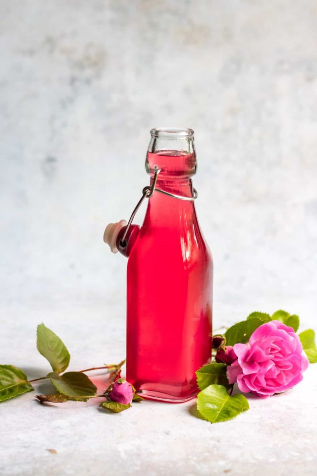 20 Edible Flower Recipes To Satisfy Your Taste Buds