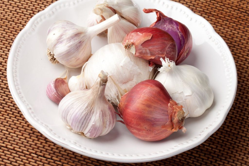 These Are The 13 Best Garlic Varieties To Plant In Fall For Abundant ...