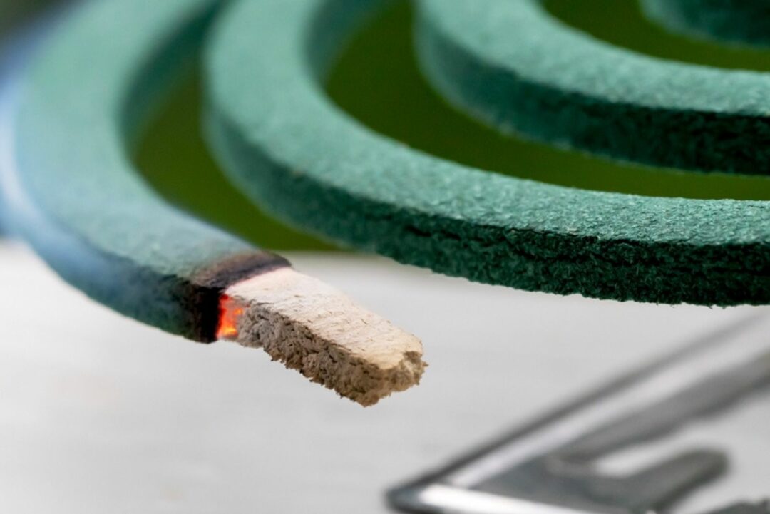 5 Proven Methods To Rid Your Yard Of Midges Once And For All