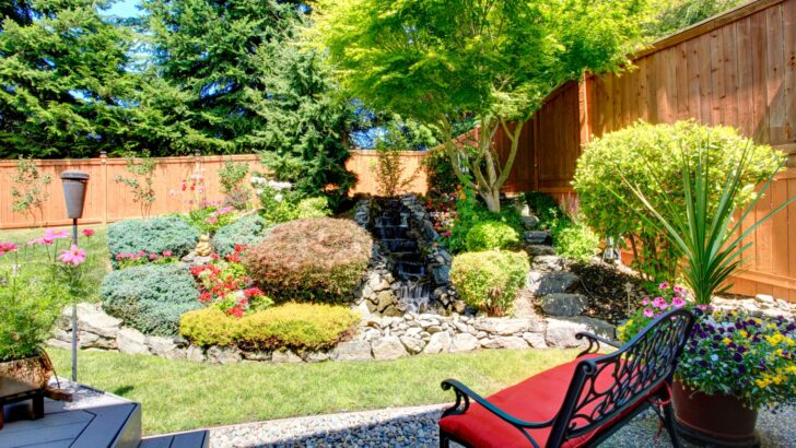 23 Naturalistic Garden Design Ideas To Turn Your Backyard Into A Dreamscape