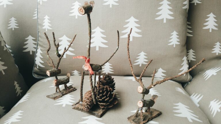 20 Clever Ways To Use Fallen Twigs And Sticks In Your Garden