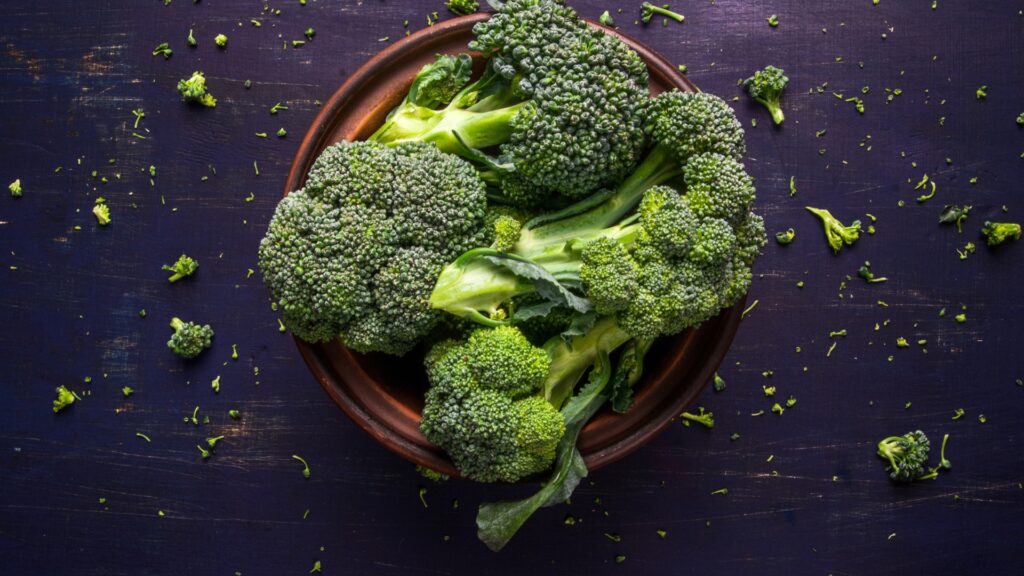 Here Are 20 Reasons Why Broccoli Might Be The Best Plant For A Veggie ...