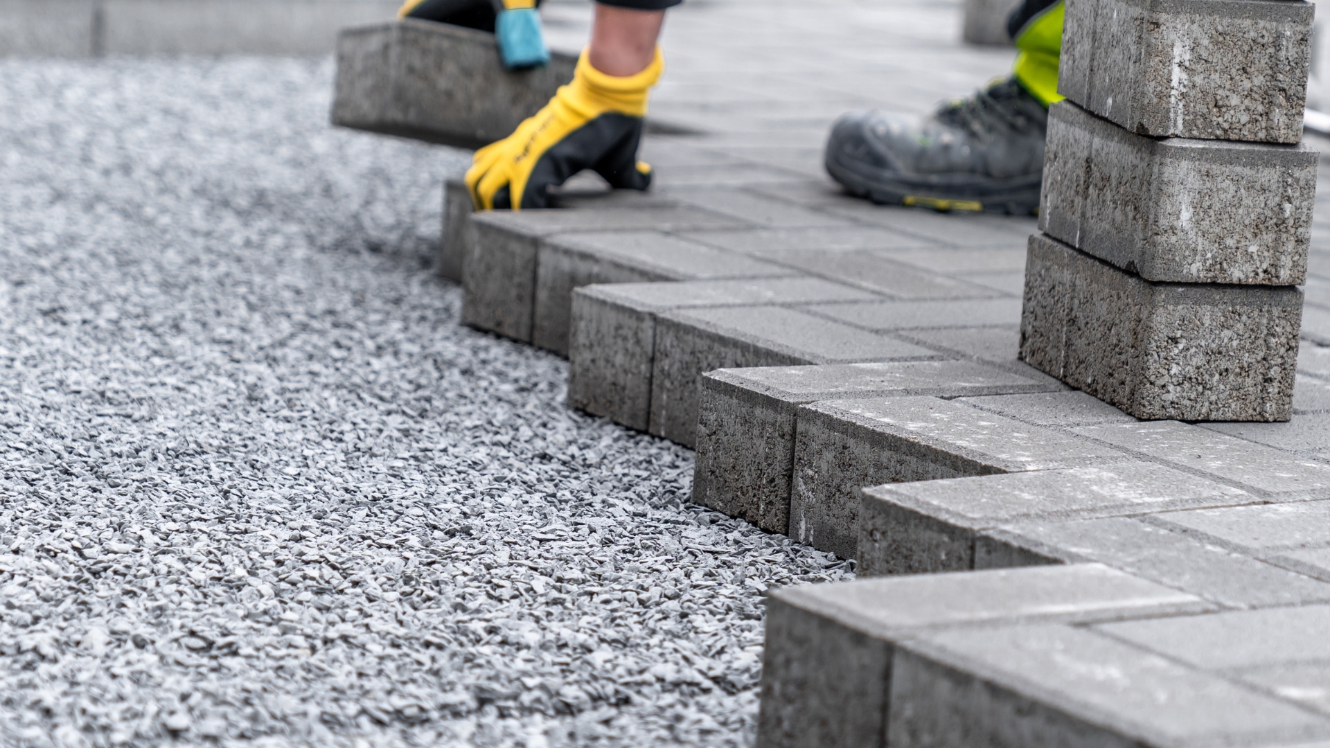 24 Paver Landscape Edging Ideas To Add Curb Appeal To Your Yard