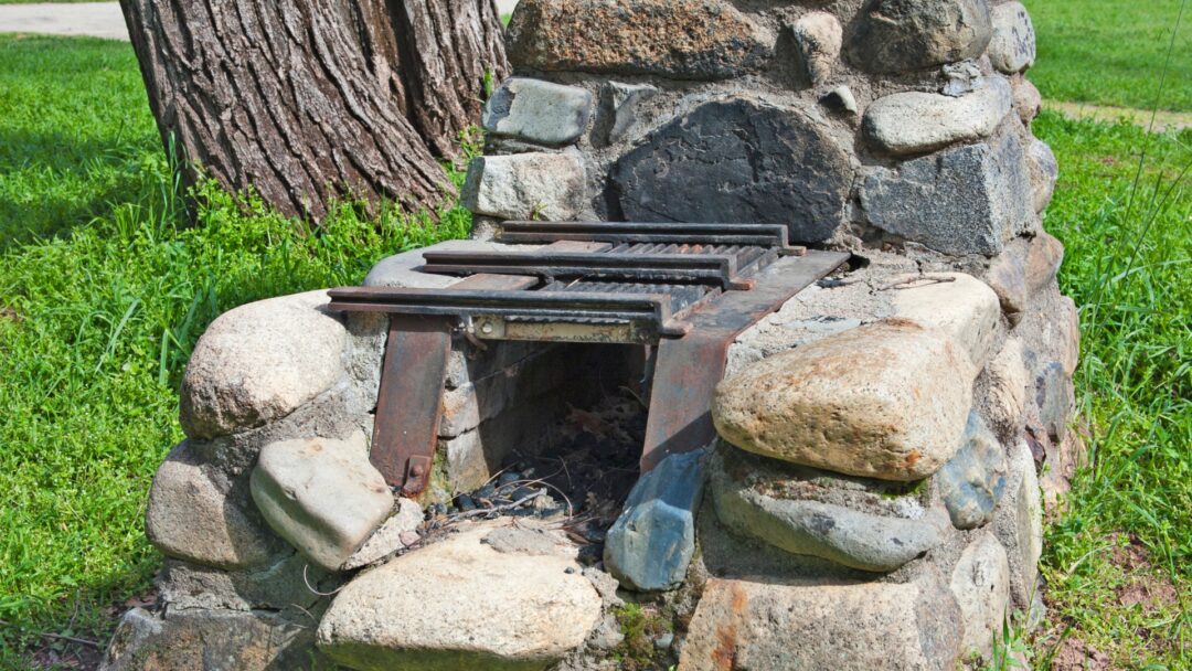 28 Incredibly Stunning Ways To Use Rocks In Your Landscaping