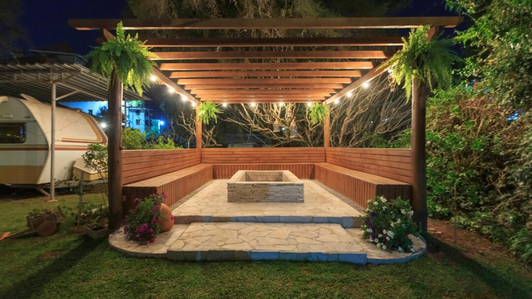 Easy Backyard Landscaping Ideas (30 Simple Ways To Reshape Your Plot)