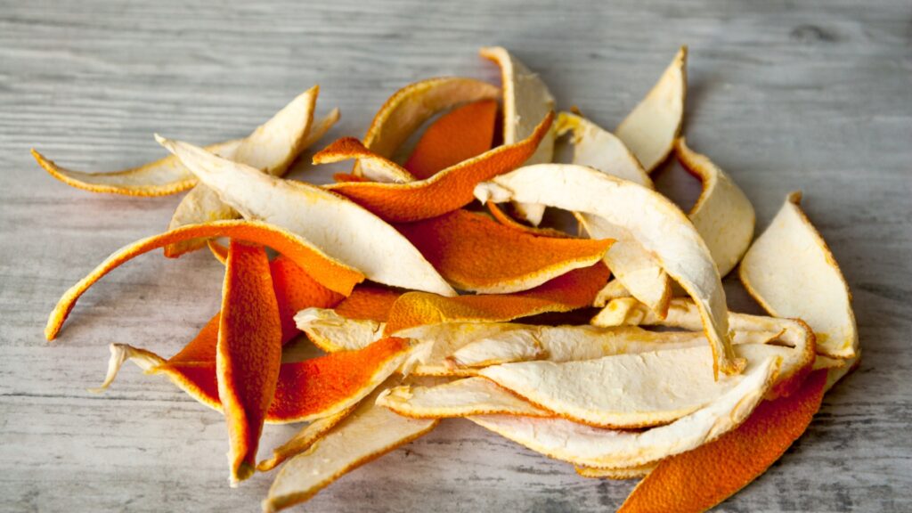 20 Reasons Orange Peels Are A Must-Have In Your Garden (And How They ...