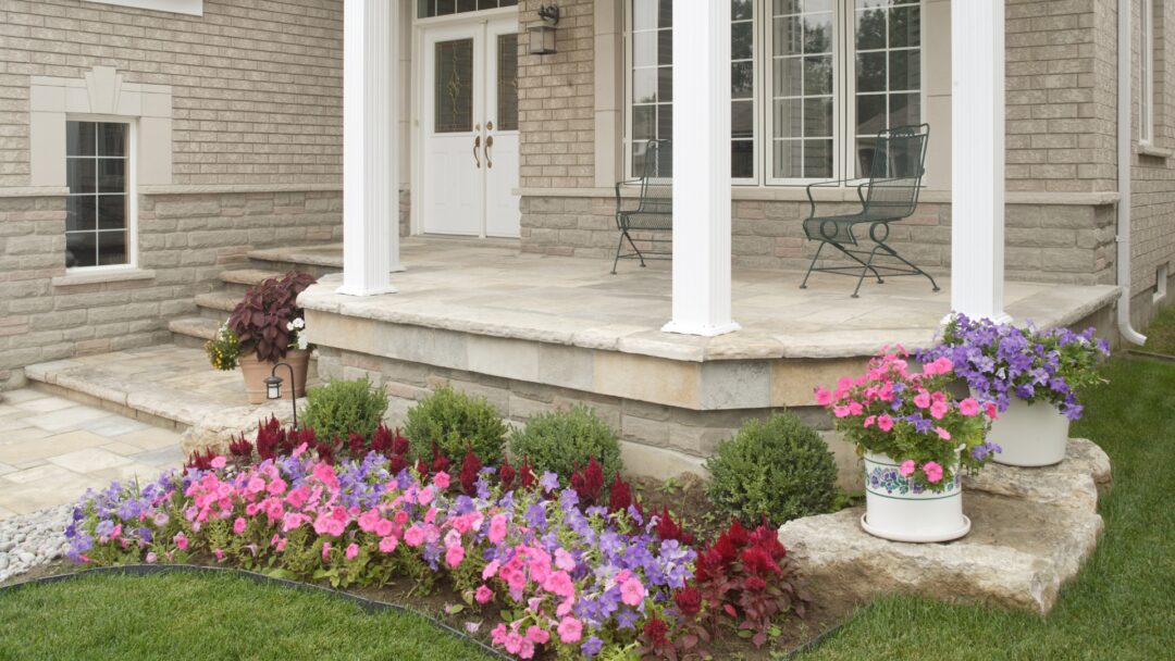 17 Easy Upgrades That Will Give Your Porch Steps The Perfect Summer ...